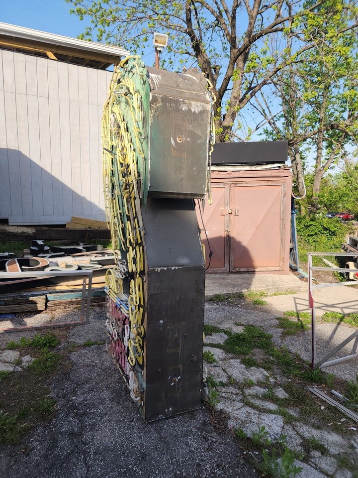 Castaways Neon Building Sign Vintage Style (PICKUP ONLY) (FOR PARTS ...