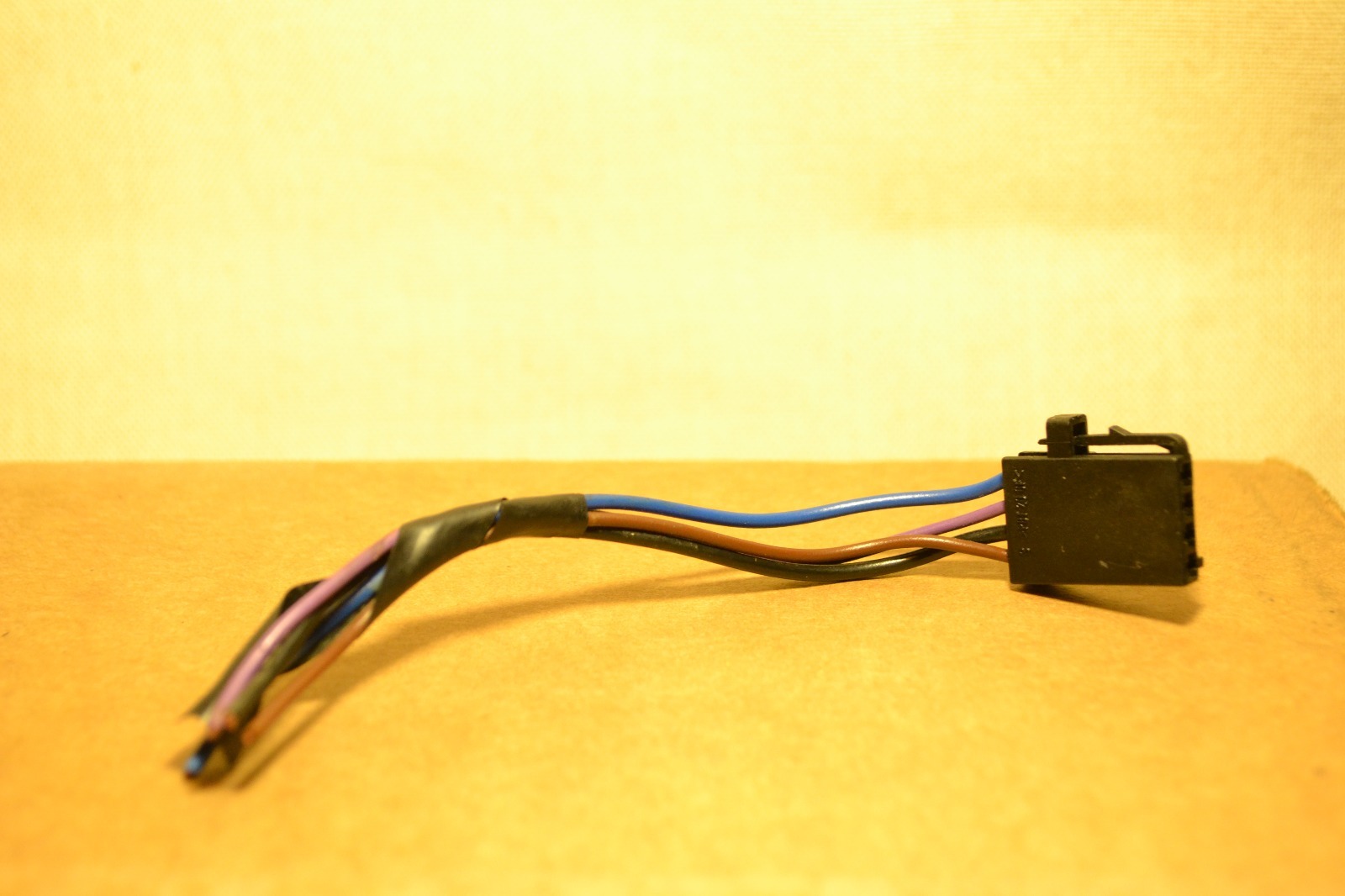 2003-2011 Saab 9-3 93 Sedan LEFT Side Tail Light Bulb Socket Wire Plug ...