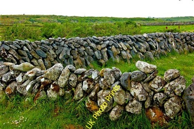 Photo A2 The Burren - R480 - Curve in Stone Wall near Poulnabrone ...