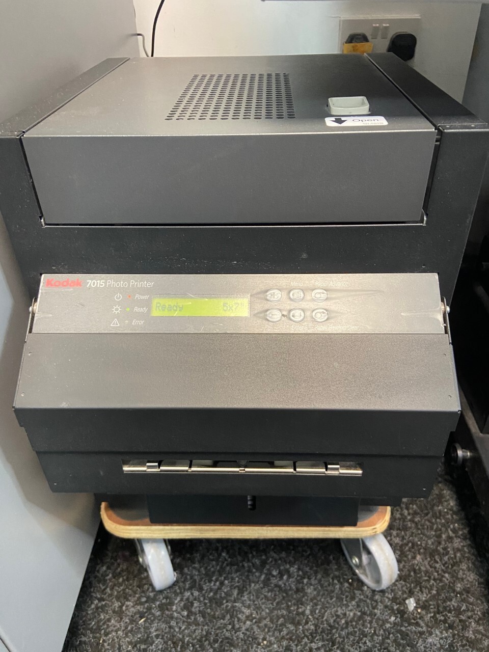 KODAK APEX PHOTO PRINTNG DRY LAB FULL KIT * 4 PRINTERS*2 KIOSKS* + MORE ...