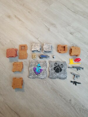 FORTNITE building toy materials 44 pieces 36 panels wood metal brick ...