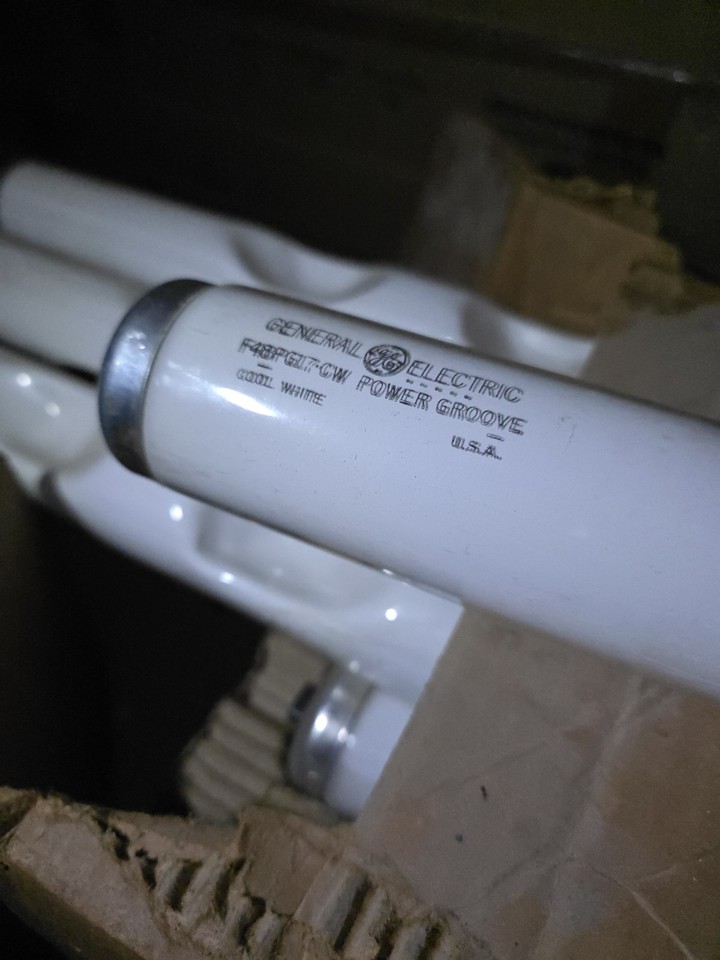 F48PG17/CW Cool White POWER GROOVE LIGHT BULBS NEW GE 42666 | eBay