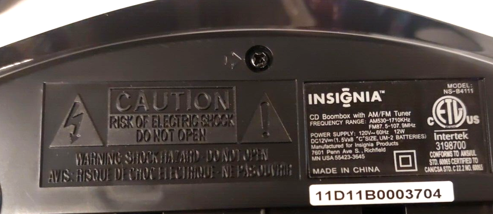 Insignia- Insignia CD/ AM/FM Radio Boombox Black NS B4111 In Original ...