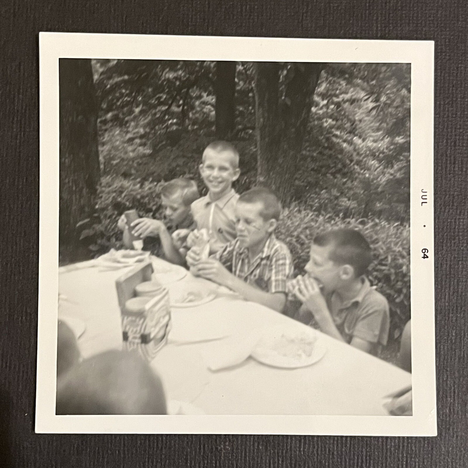 FOUND VINTAGE PHOTO PICTURE Kids Eating At A Table At A Birthday Party ...