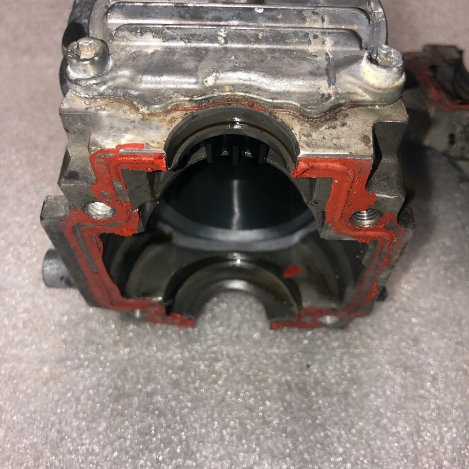 Stihl br600 br700 motor cylinder W/ cam OEM (VALVES SEAL. New Style ...
