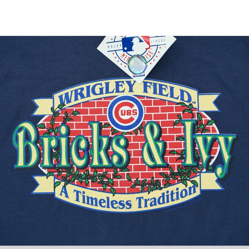 NWT Official 2007 MLB Wrigley Field BRICKS & IVY Chicago Cubs MEDIUM T ...