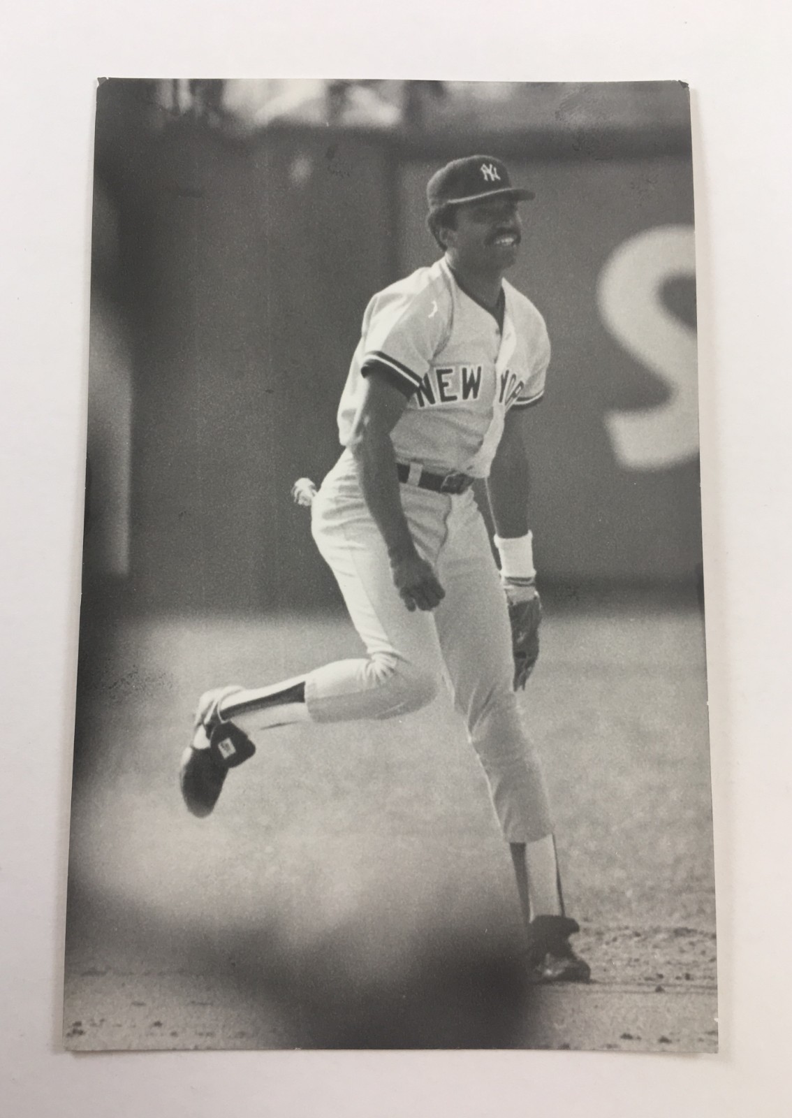 Larry Milbourne (1982) New York Yankees Vintage Baseball Postcard NYY ...