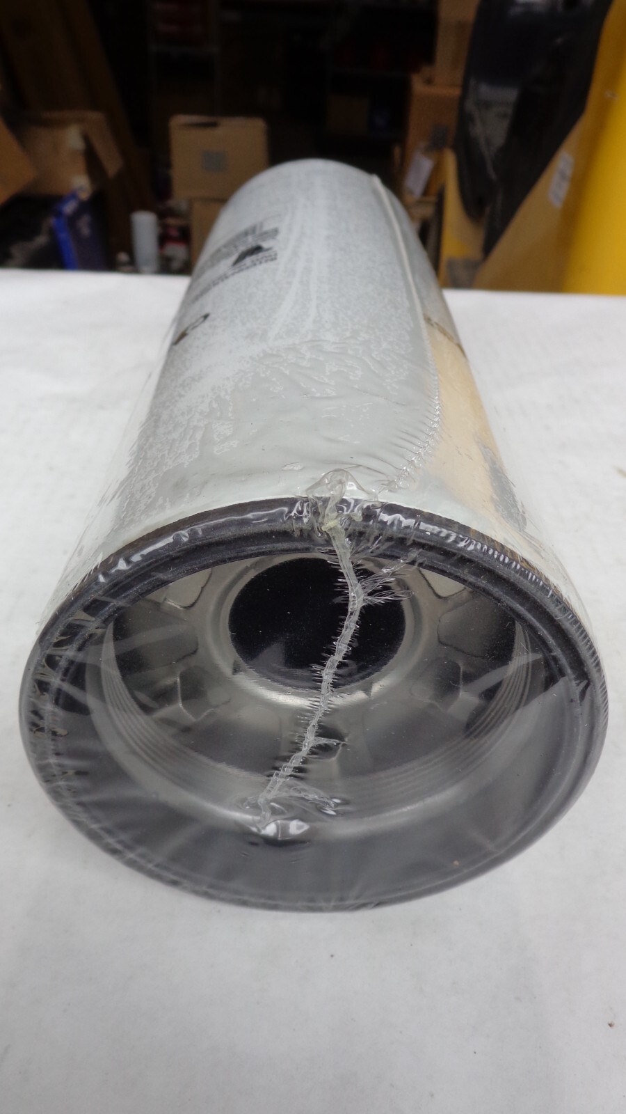 International 1841606C1 Oil Filter | Navistar 1841606C1 Oil Filter ...