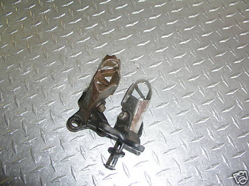 IT465 YAMAHA 1982* IT 465 82 FOOT PEGS AND MOUNTS | eBay