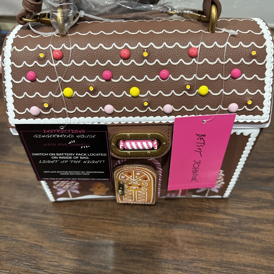 Betsey Johnson Kitsch Baking Spirits Bright Light Up Gingerbread House ...