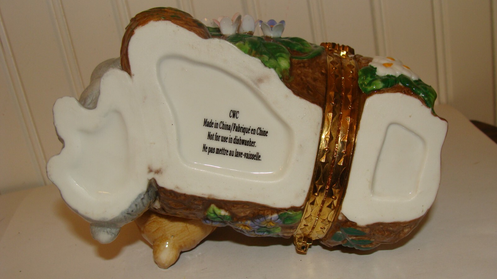 CWC Porcelain Easter Bunny Family Hinged Trinket Box | eBay