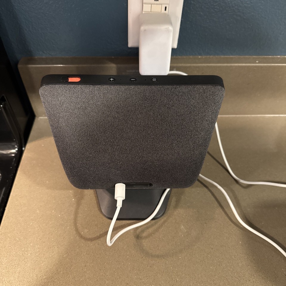 Amazon Echo Show 8 (2nd Gen) Alexa HD Smart Display 13MP Camera A8H3N2 ...