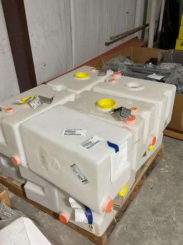 Water tanks NEW! 7 gallons | eBay