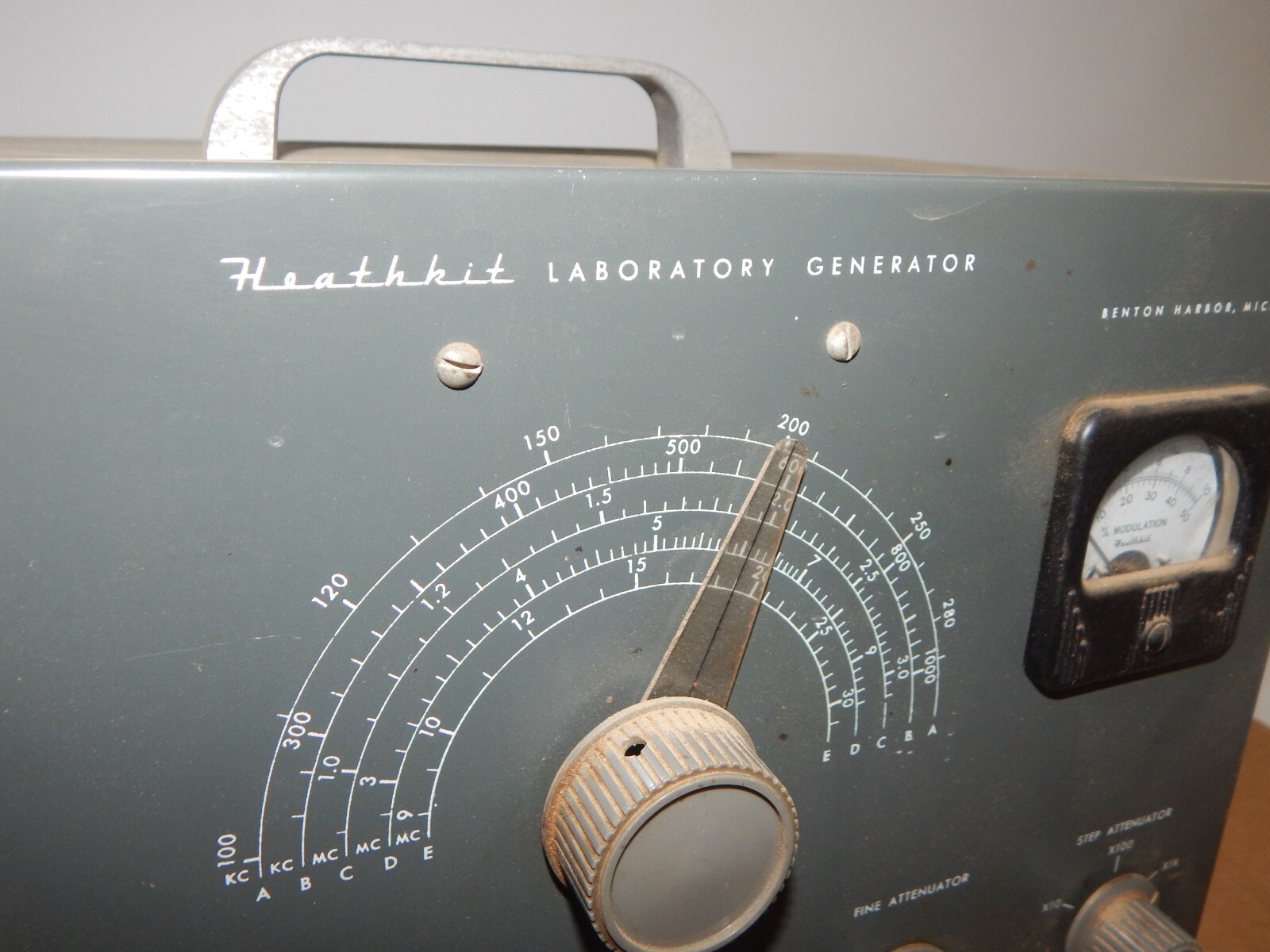Vtg Heathkit Laboratory Generator Model LG-1 Precision Signal Heath ...
