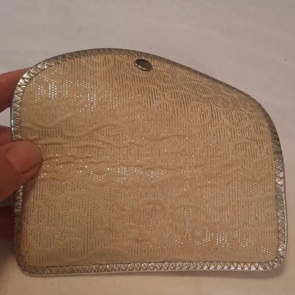 1950s cat eyes glasses frames. Labeled: 4 1/2 ALUM - Gem