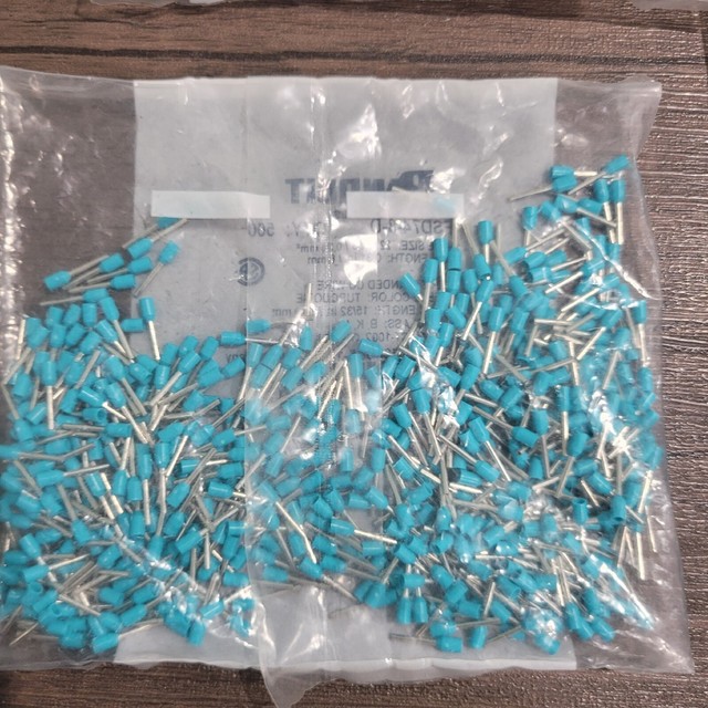 PANDUIT Ferrules FSD74-8-D 22 AWG/ 0.34 mm2 PP 15/32in. PK/500 ...