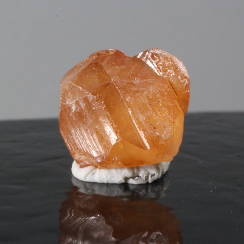 8.30ct Andradite var Topazolite Garnet Crystal Gem Mineral Bajor ...