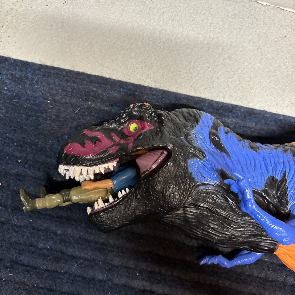 Jurassic Park Chaos Effect Omega Bull T-Rex 1997 Kenner With Survival ...