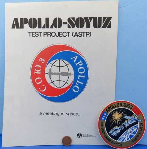 NASA BOOKLET & STICKER Pair '75 vtg Apollo-Soyuz Test Project Rockwell ...
