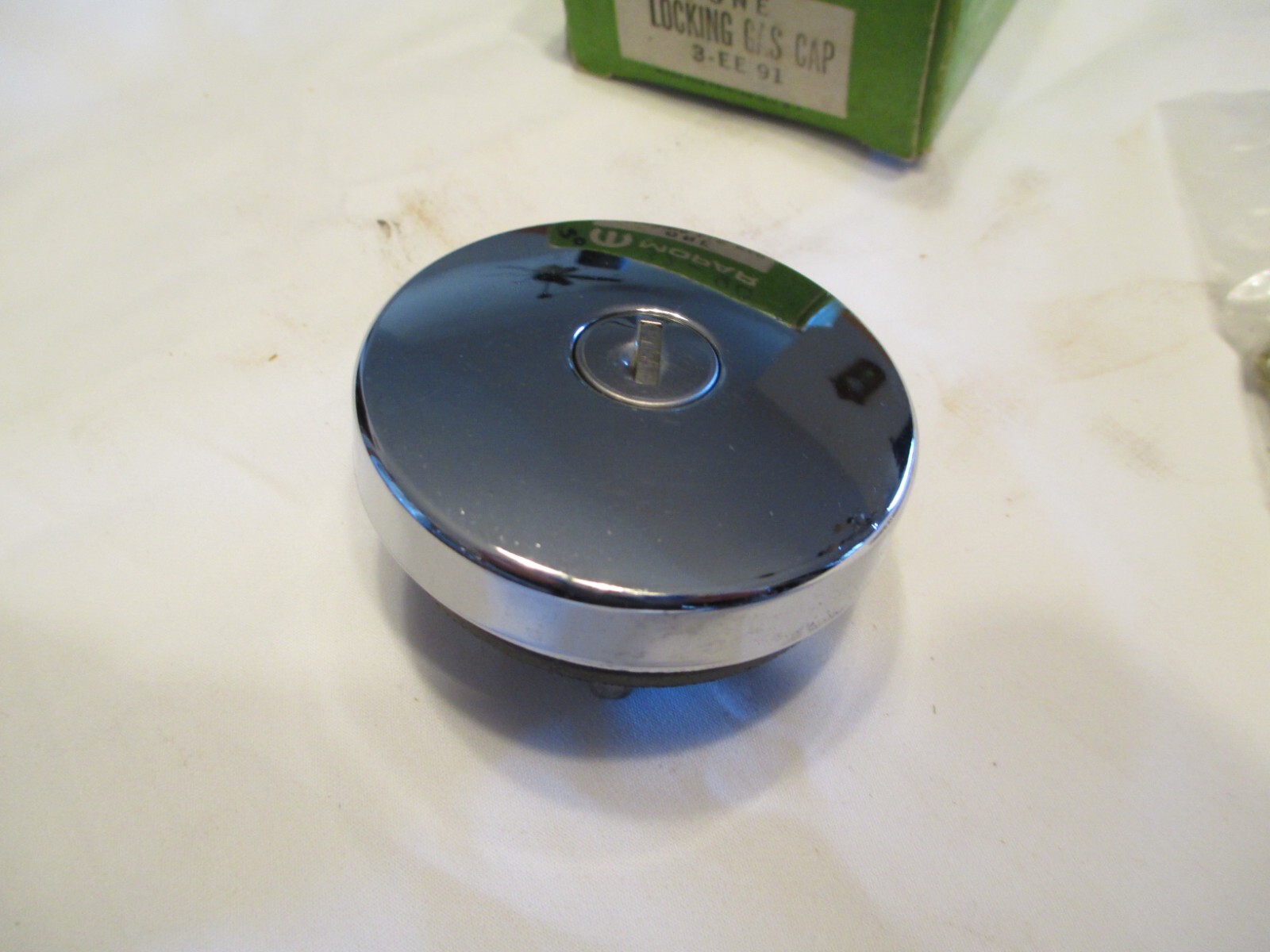 NOS GM FORD MOPAR LOCKING GAS FUEL CAP MOPAR 3-EE 91 | eBay
