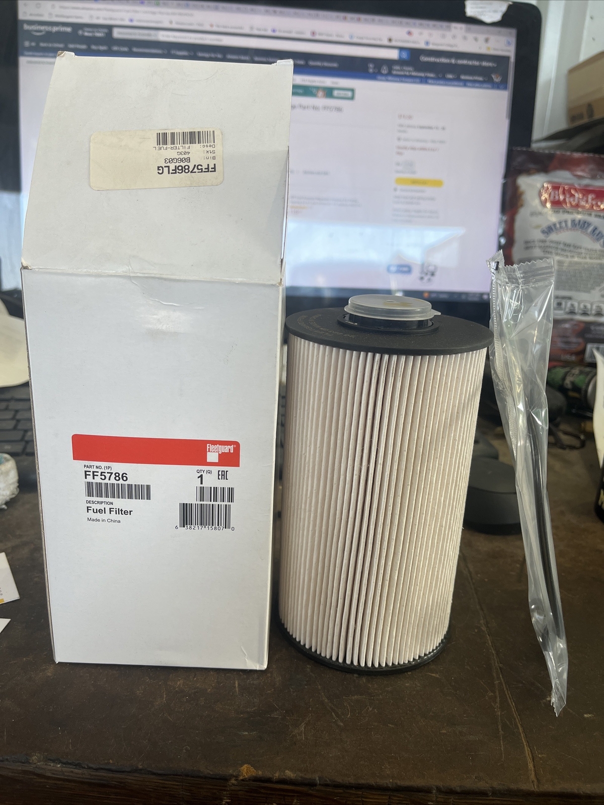 DONALDSON P502423 - Fuel filter cross reference