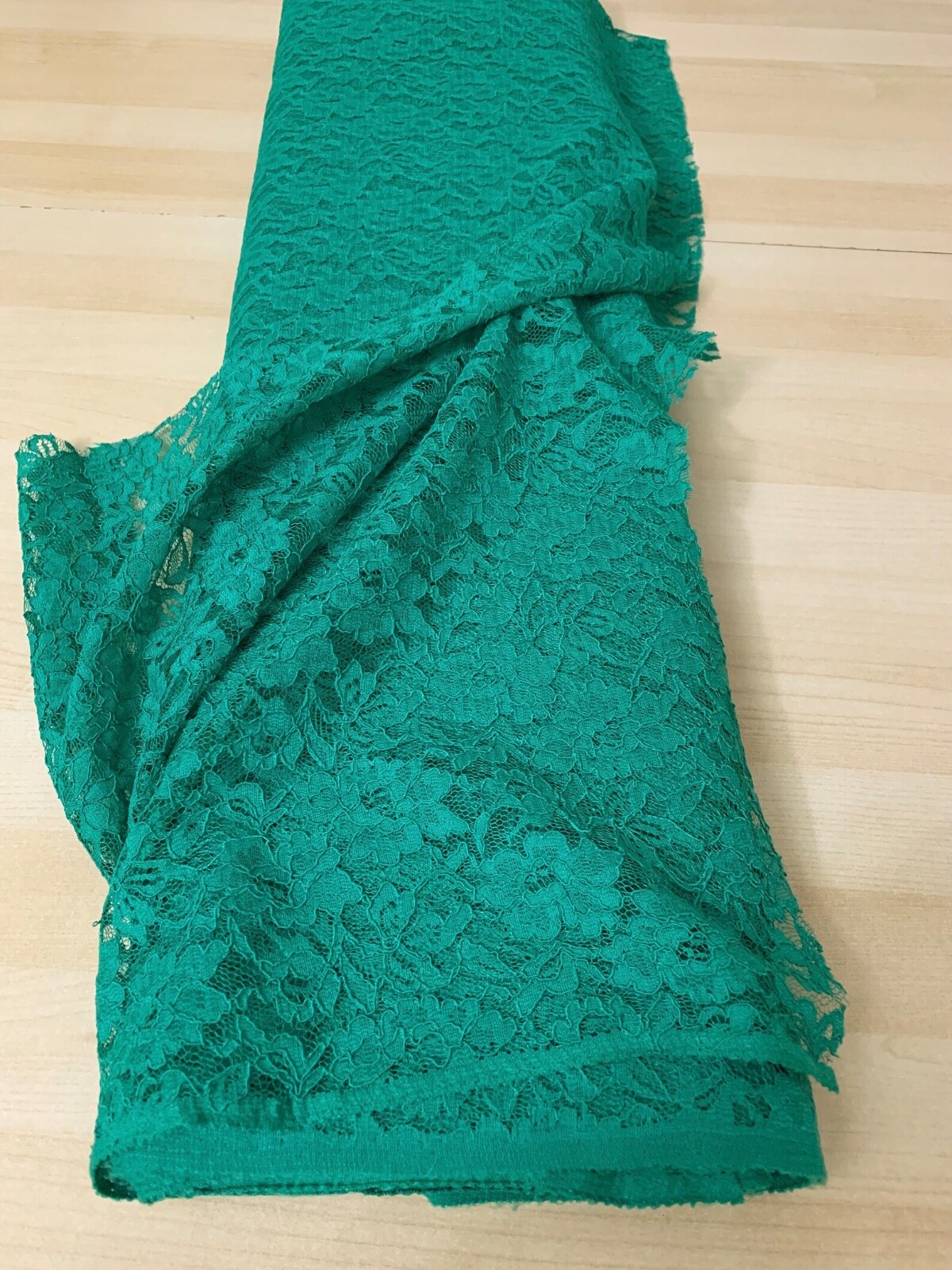Spitze Exklusive Designer Spitzenstoff Stoff Stickerei grün Meterware ...