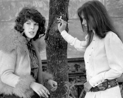 Day For Night 1973 jacqueline Bisset smoking with Dani 8x10 inch photo ...