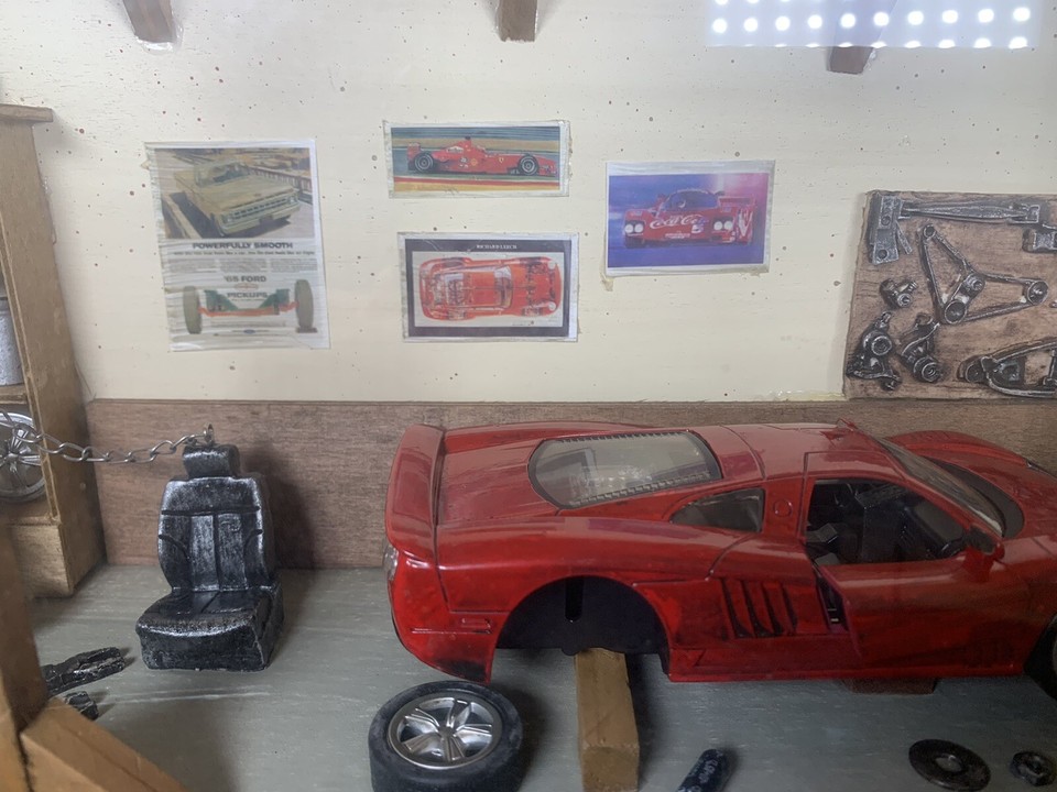 SALEEN S7 GARAGE DIORAMA 1:18 SCALE RARE SHADOW BOX HANGING DISPLAY CAR ...