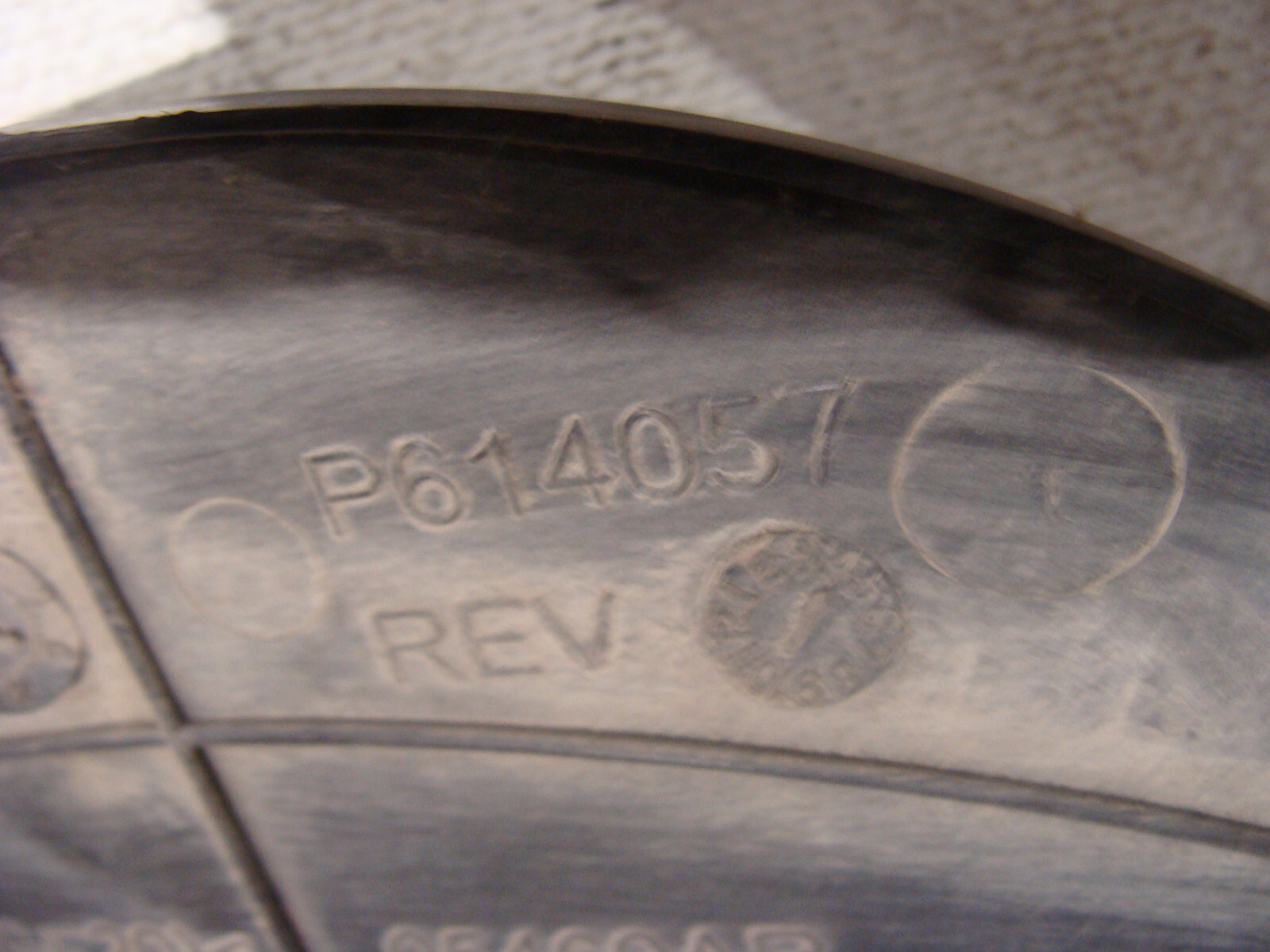 KENWORTH PACCAR AIR CLEANER P614062 066-2492 P614057 05469AR 011-1364 ...