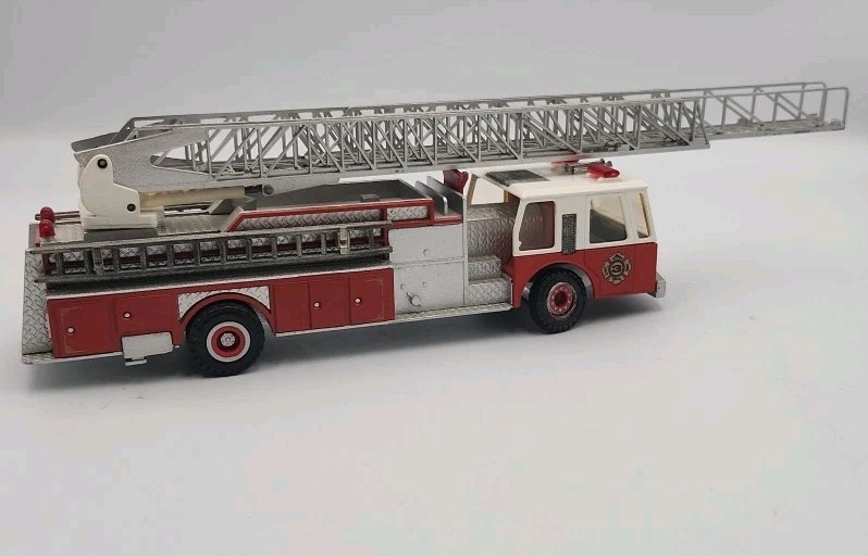Conrad Emergency One 5506 Fire Aerial Ladder Truck 1:50 Made In Germany ...
