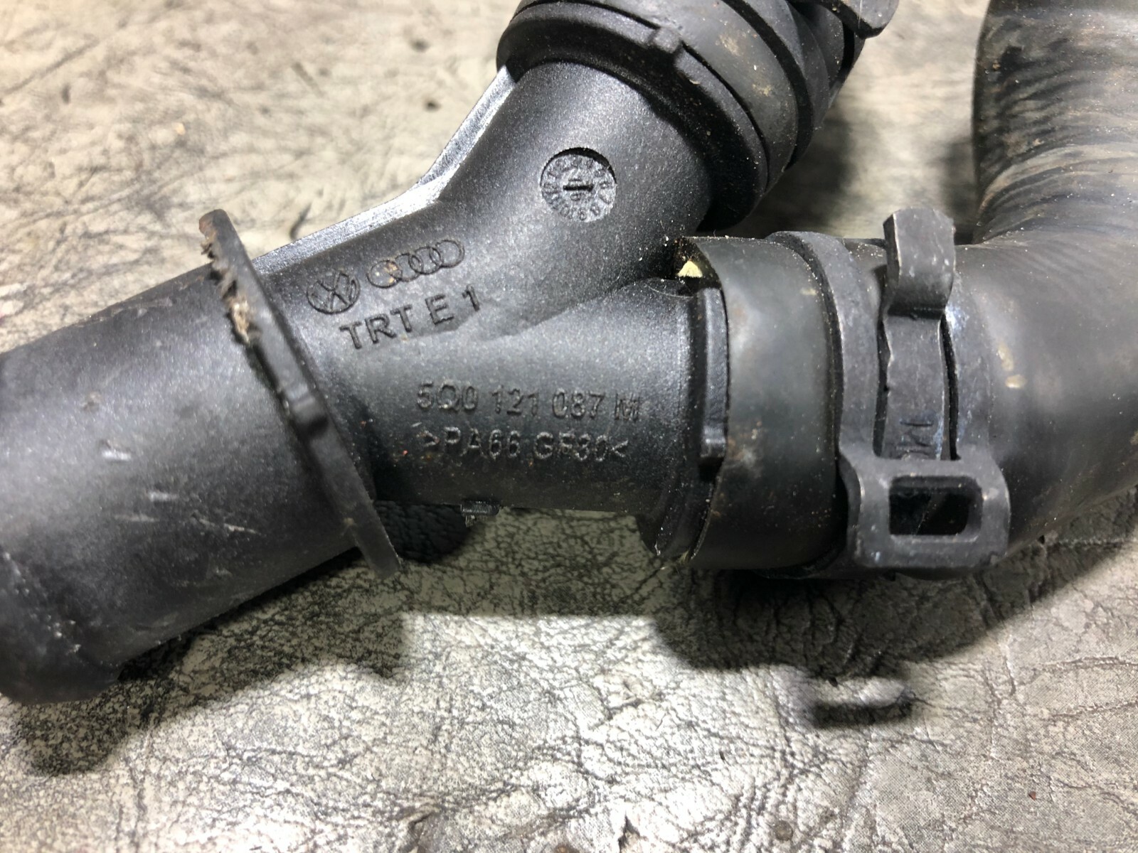 2013-2019 VW AUDI COOLANT HOSE PIPE 5Q0122101FJ 5Q0121087M | eBay UK