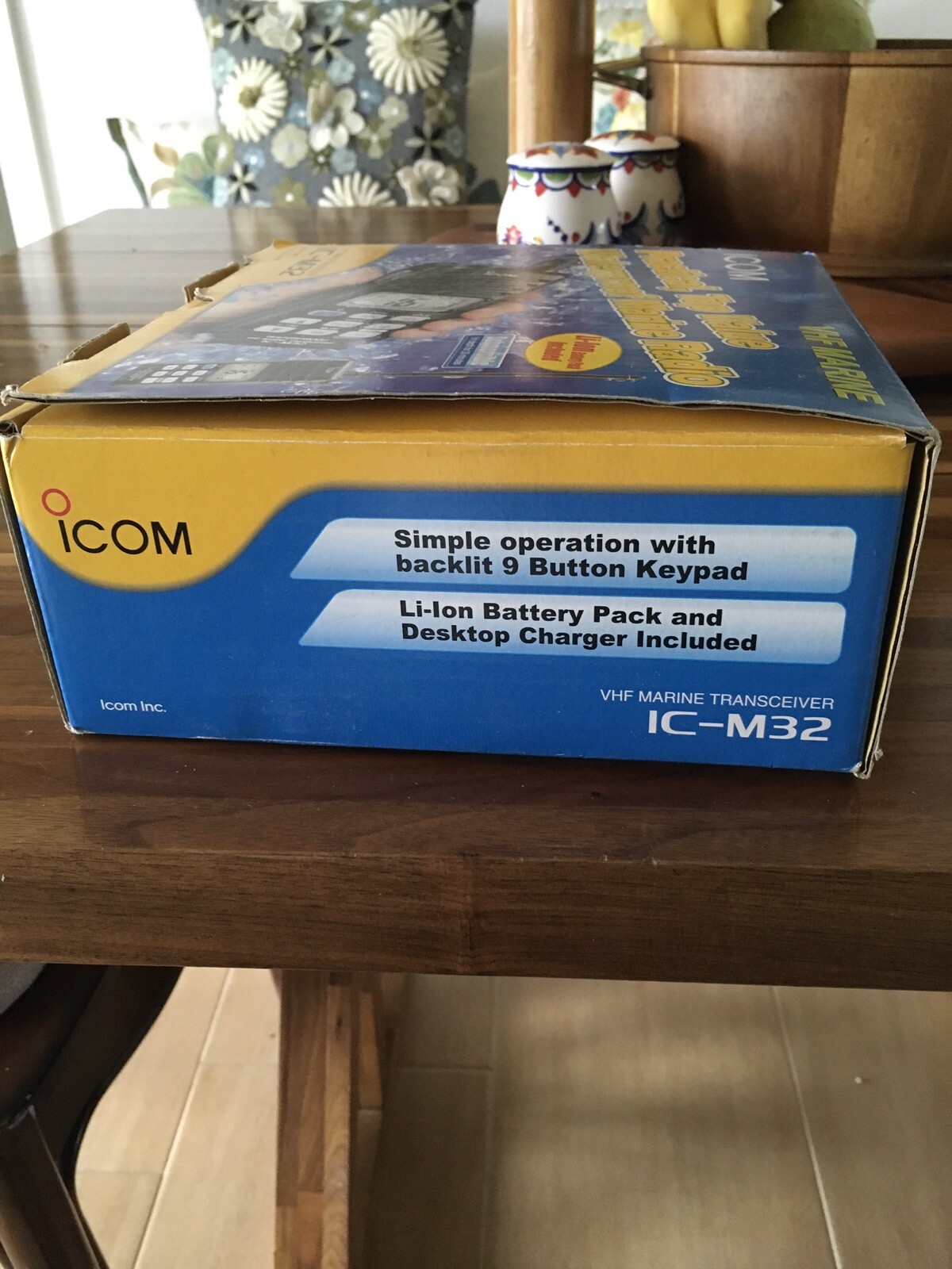 Icom Ic-m32 Handheld VHF Marine Radio Transceiver With Charger for sale ...