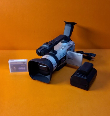 Canon GL2 MiniDV 3CCD Camcorder w/ Battery, Charger, Tape | eBay