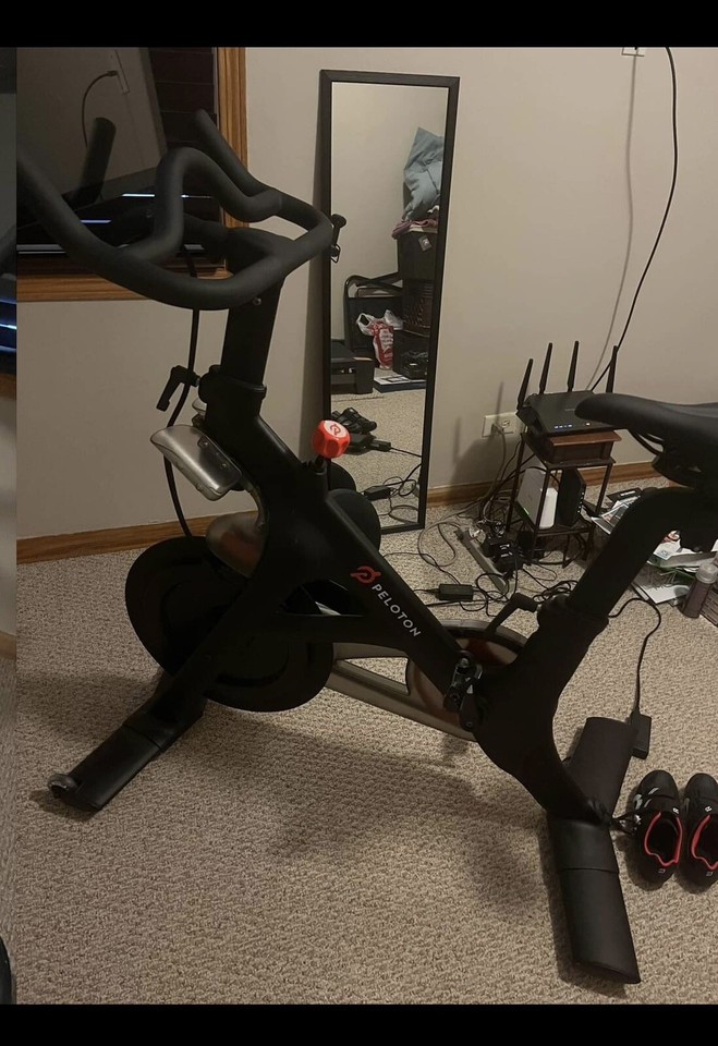 Peloton PL01 Indoor Stationary Exercise Bike - Black 810075991642 | eBay