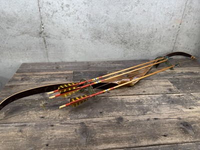 York Archery Thunderbolt Recurve Bow And Arrows Vintage RH 54” 45# 28 ...