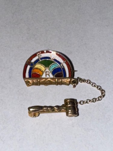 10K Gold - BFCL International Order of the Rainbow for Girls Pot of ...