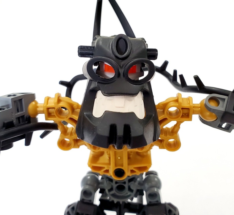 Lego Bionicle 8900 Piraka Reidak Complete Set with 4 Zamor Spheres | eBay