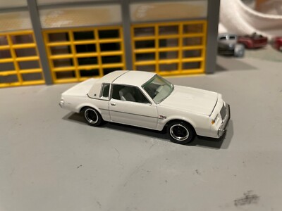 871/64 J.L. 87 BUICK REGAL T-TYPE/WHITE/WH 1/2 VINYL TOP/TURBOCHARGED ...