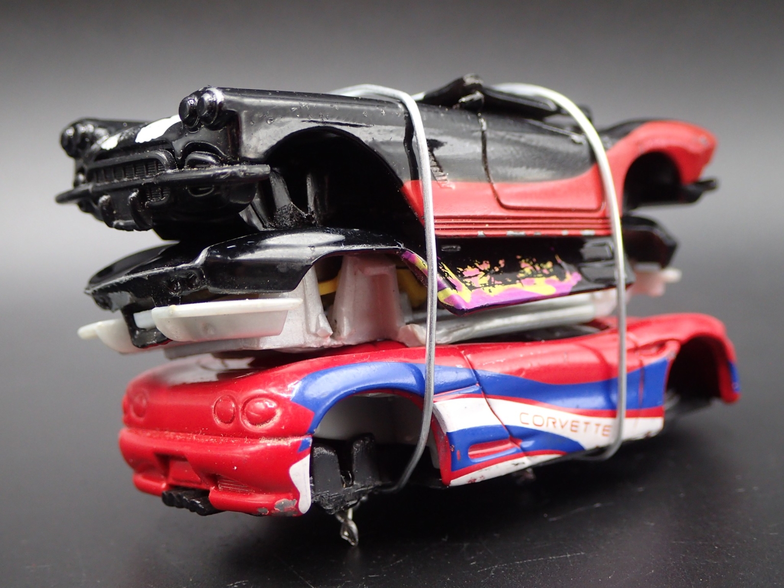 CHEVY CORVETTE CARS CRUSHED ON A FLATBED TRAILER 1:64 SCALE DIECAST ...
