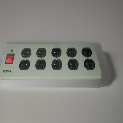 Belkin F9d1000-15 10-outlet Metal Surgemaster Surge Protector ...
