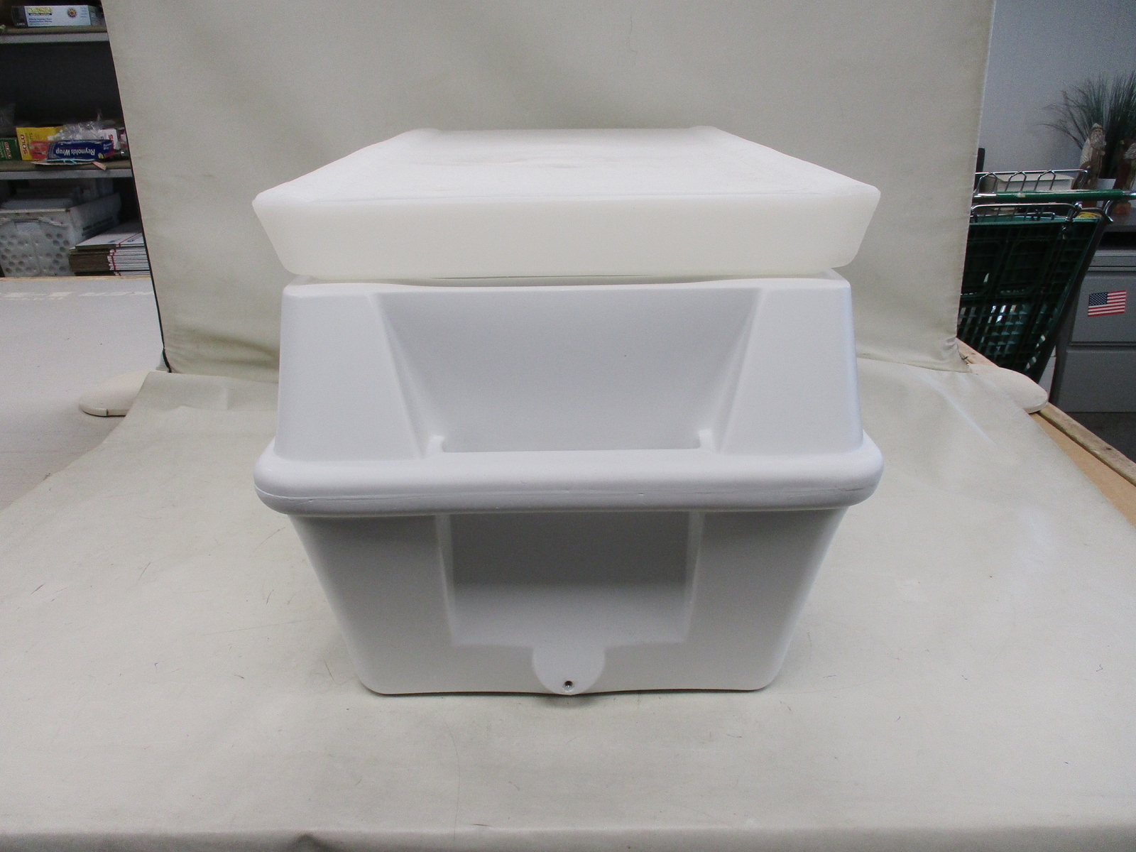 MOELLER MARINE WHITE 72 QT SWING BACK COOLER / LIVEWELL SEAT ST2200 ...