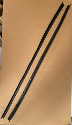 Land Rover Defender 90 110 Front Door Lower Rubber Seals X2 - ALR6250 ...