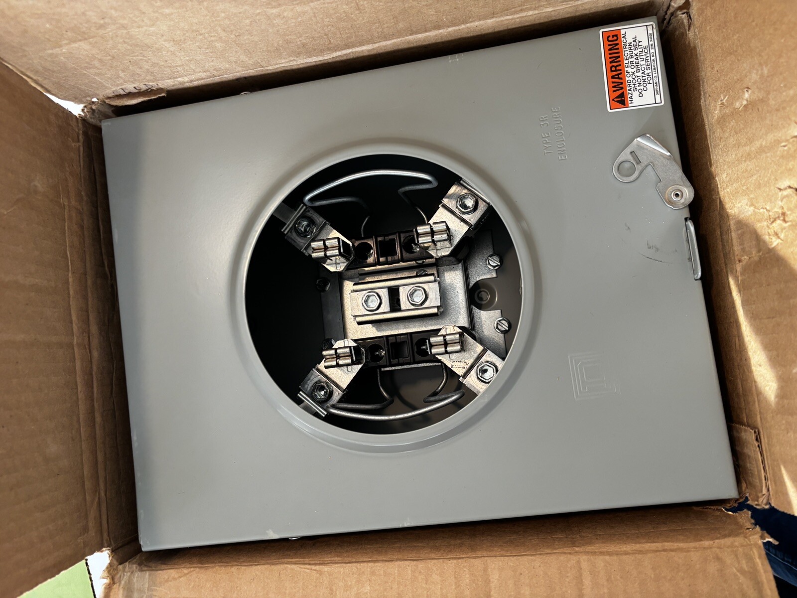 Square D Ringless-Horn Bypass Meter Socket 1-Phase 200-Amp Overhead ...