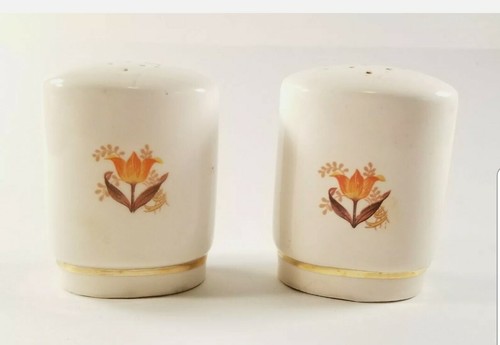 Vintage pair of Harker Bakerite 22k gold Salt & Pepper Shakers Tulip 3. ...