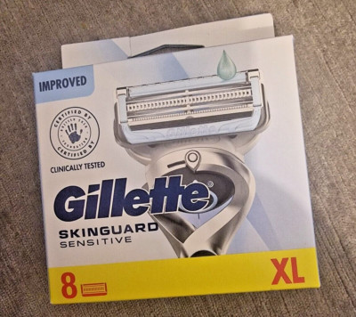 Gillette SkinGuard Sensitive Razor Blades Aloe 8 Pack GENUINE 🔥 BRAND ...