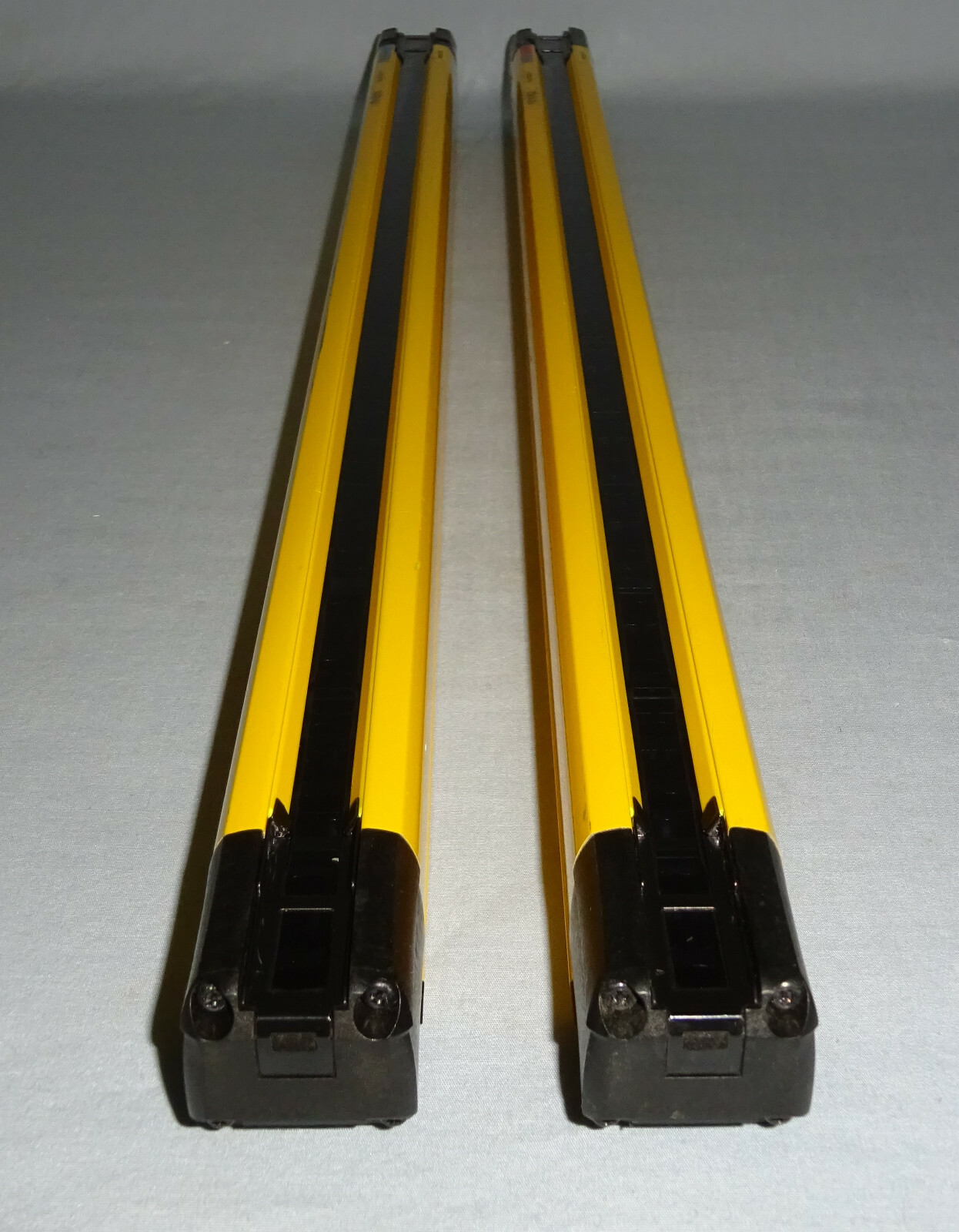 Keyence GL-R28H-R GL-R28H-T Safety Light Curtains GLR28HR GLR28HT NEW ...