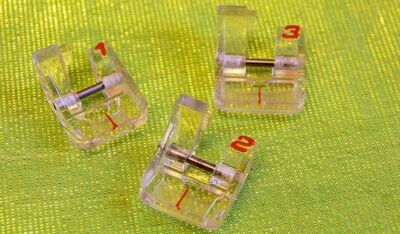 Genuine Husqvarna Viking Ribbon Feet Set 920239096 Fits 1-7 | eBay