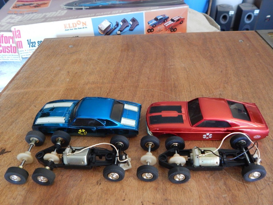 Vintage Eldon 1/32 Slot Car Set Road Race California Custom, Camaro ...