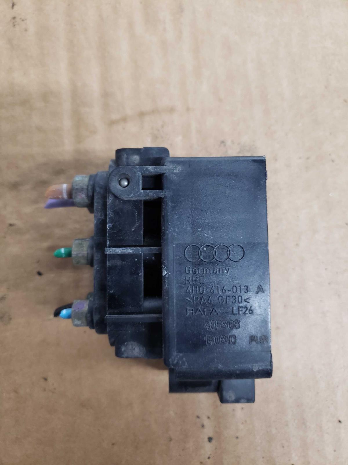 2015 AUDI S8 Air Ride Suspension Valve Block ID# 4H0616013 | eBay