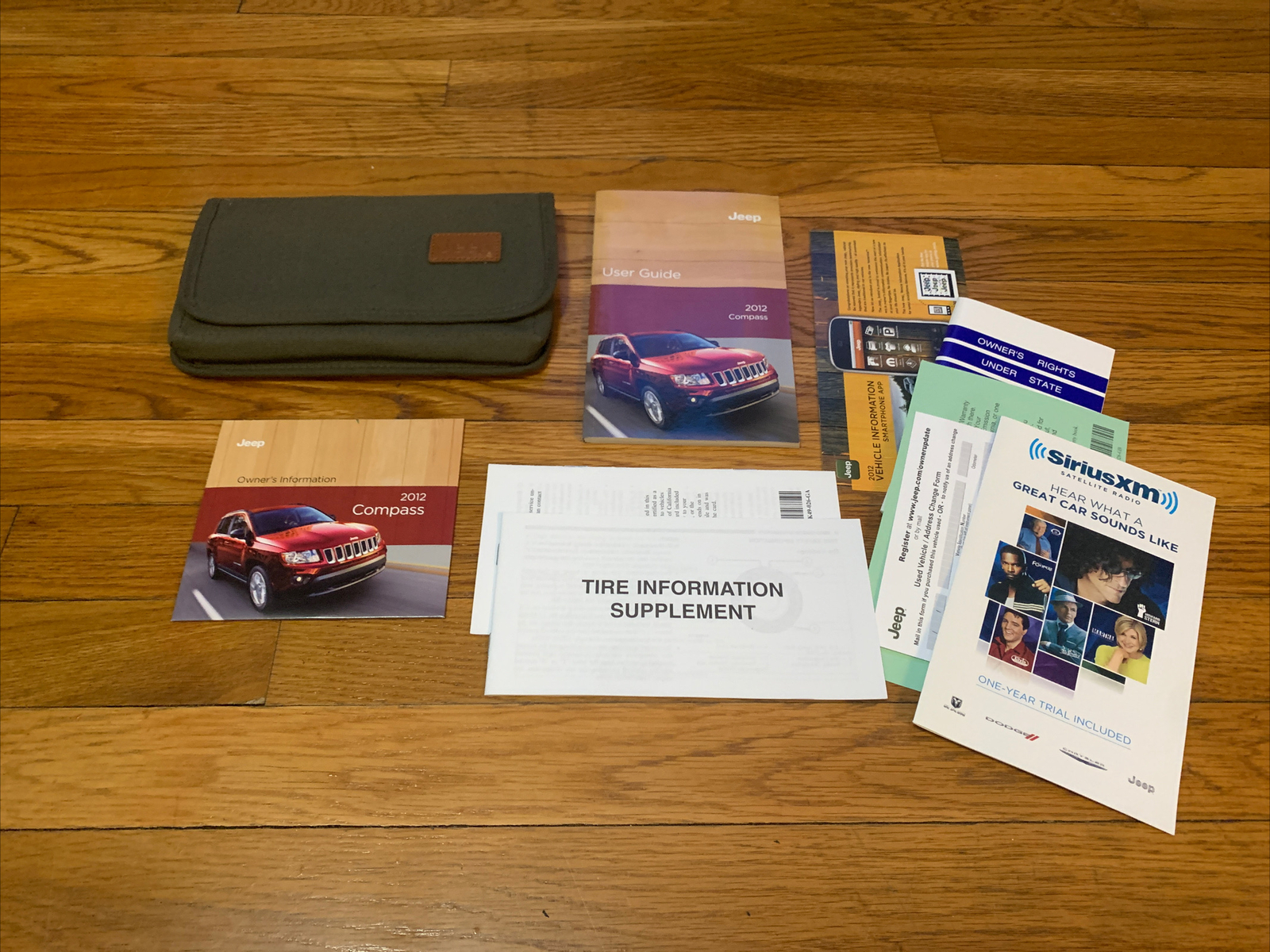 2012 Jeep Compass Owners Manual With Case OEM Free Shipping | eBay